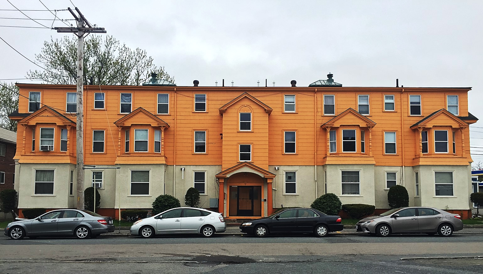 Pair of West Suburban Multifamily Assets Trade via M&M for $3.1M - The ...